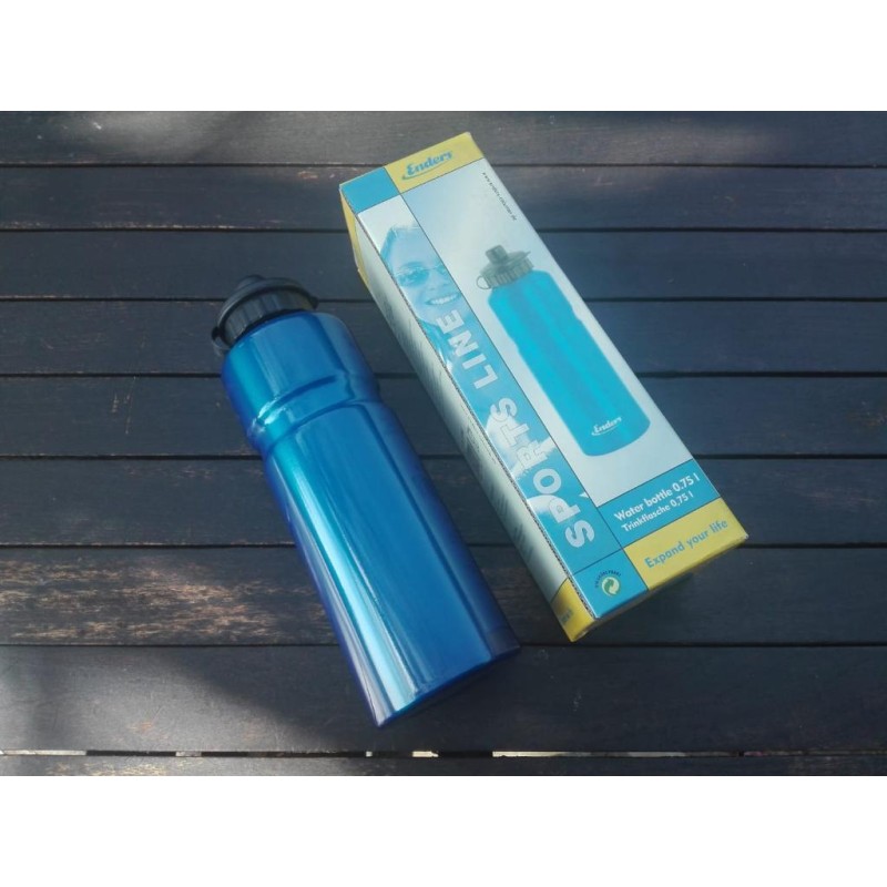 ENDERS termo aluminio azul 750 ml.